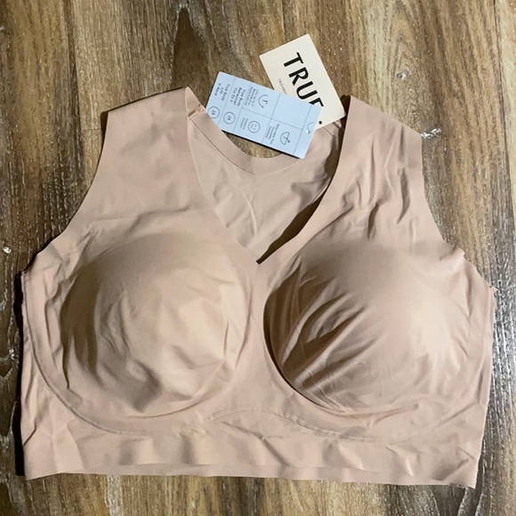 True & Co. | Intimates & Sleepwear | True Co True Body Lift V Neck Bra ...